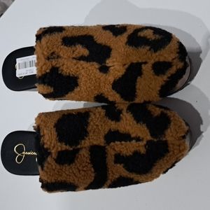 Jessica Simpson | Shoes | Jessica Simpson Tollia Cozy Platform Clogs ...